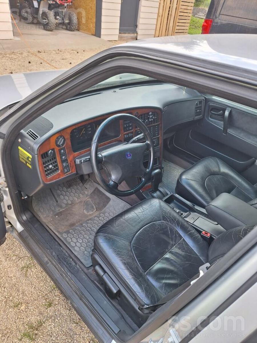Pelēks Saab 9000 1995 Rīga, ar dzinēja tilpumu 2.30 L un nobraukumu 373 tūkst. km par 2900 €, foto 9 vietnē AUTOMOTO.COM.LV