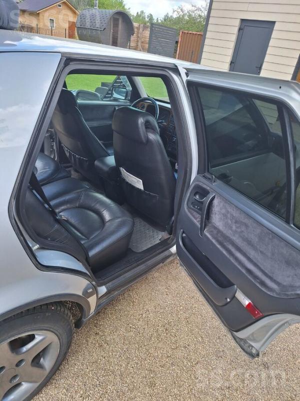 Pelēks Saab 9000 1995 Rīga, ar dzinēja tilpumu 2.30 L un nobraukumu 373 tūkst. km par 2900 €, foto 10 vietnē AUTOMOTO.COM.LV