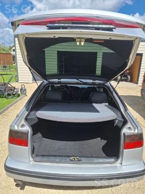 Pelēks Saab 9000 1995 Rīga, ar dzinēja tilpumu 2.30 L un nobraukumu 373 tūkst. km par 2900 €, foto 13 vietnē AUTOMOTO.COM.LV