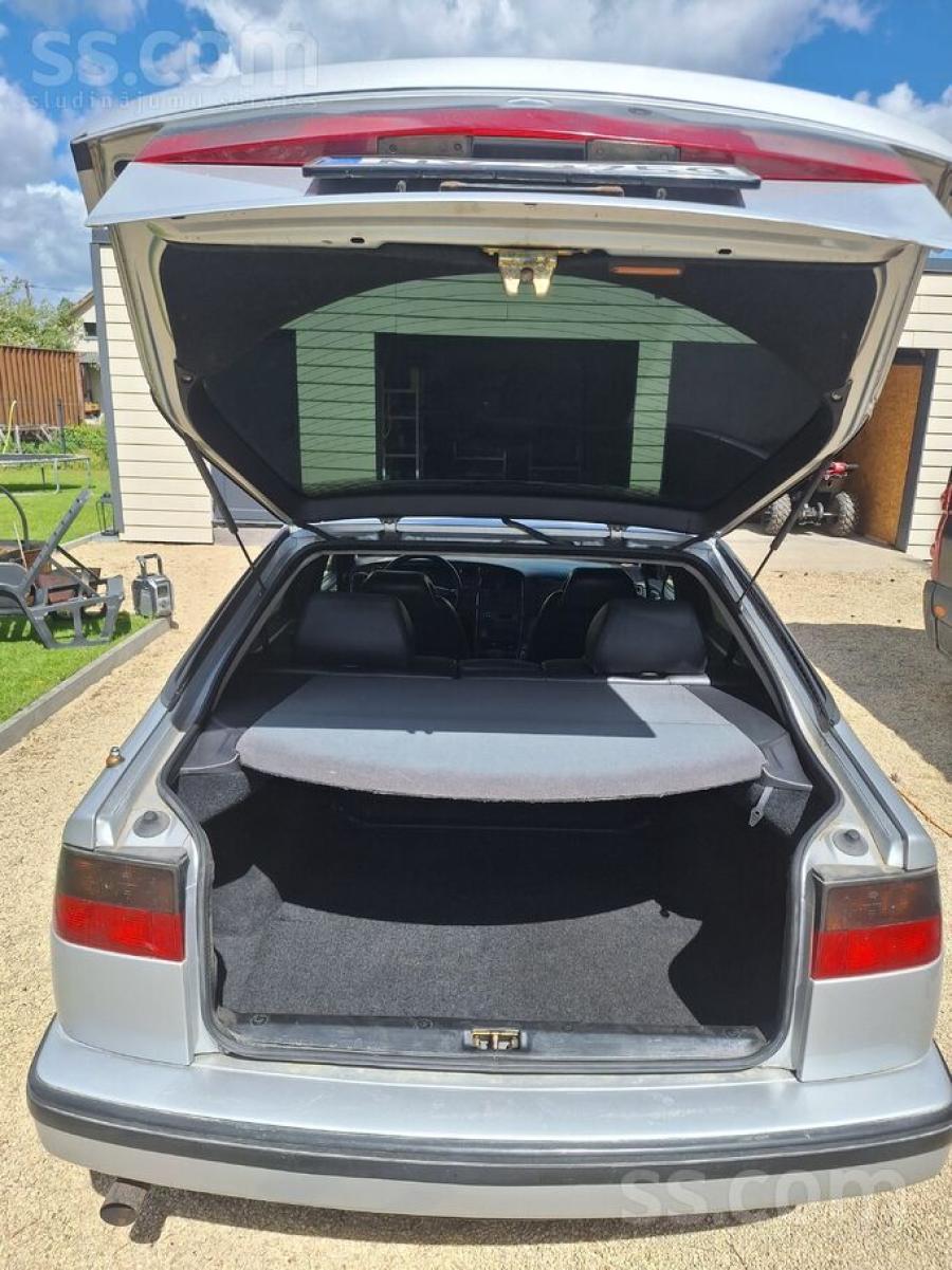 Pelēks Saab 9000 1995 Rīga, ar dzinēja tilpumu 2.30 L un nobraukumu 373 tūkst. km par 2900 €, foto 13 vietnē AUTOMOTO.COM.LV