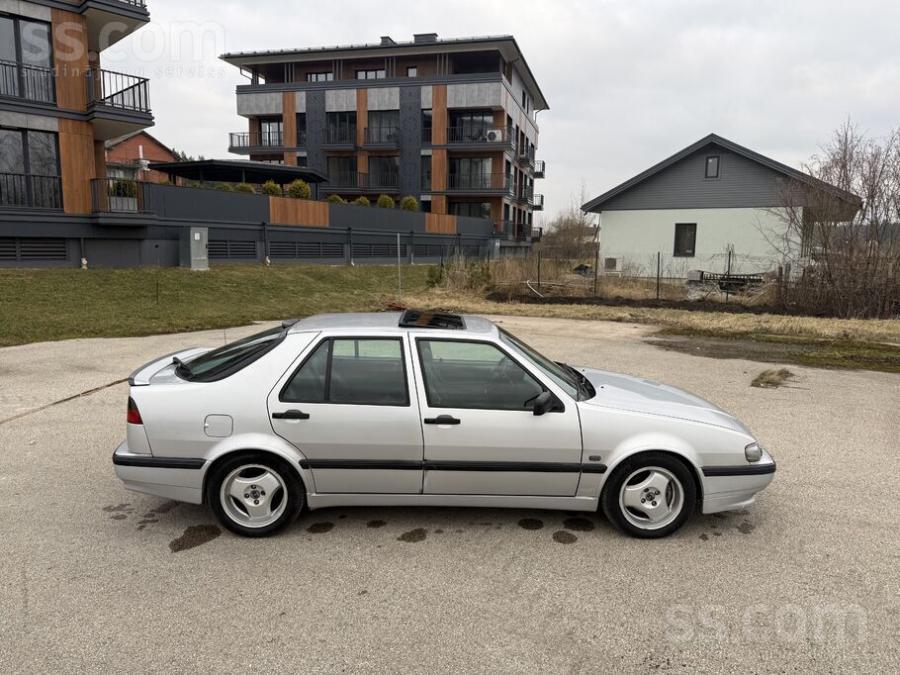 Saab 9000 1995 in Riga, with an engine capacity of 2.30 L and mileage of 368 thousand km for 4150 €, photo 5 on AUTOMOTO.COM.LV