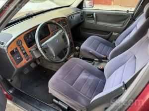 Red Saab 9000 1993 in Riga, with an engine capacity of 2.30 L and mileage of 240 thousand km for 2690 €, photo 12 on AUTOMOTO.COM.LV