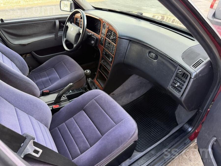 Red Saab 9000 1993 in Riga, with an engine capacity of 2.30 L and mileage of 240 thousand km for 2690 €, photo 13 on AUTOMOTO.COM.LV