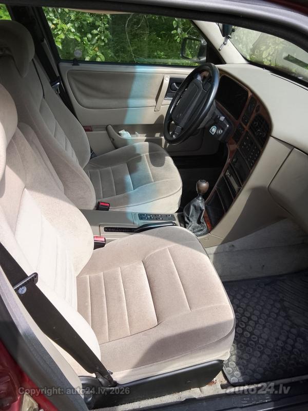 Red Saab 9000 1993 in Tallinn, with an engine capacity of 2.29 L and mileage of 244 thousand km for 1993 €, photo 5 on AUTOMOTO.COM.LV