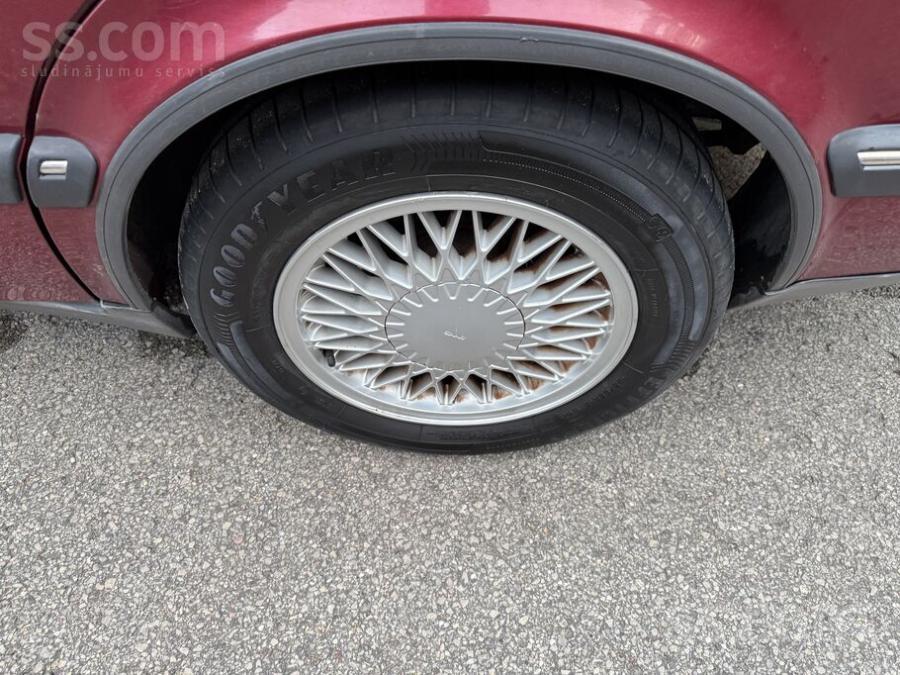 Red Saab 9000 1995 in Riga, with an engine capacity of 3.00 L and mileage of 212 thousand km for 2850 €, photo 10 on AUTOMOTO.COM.LV