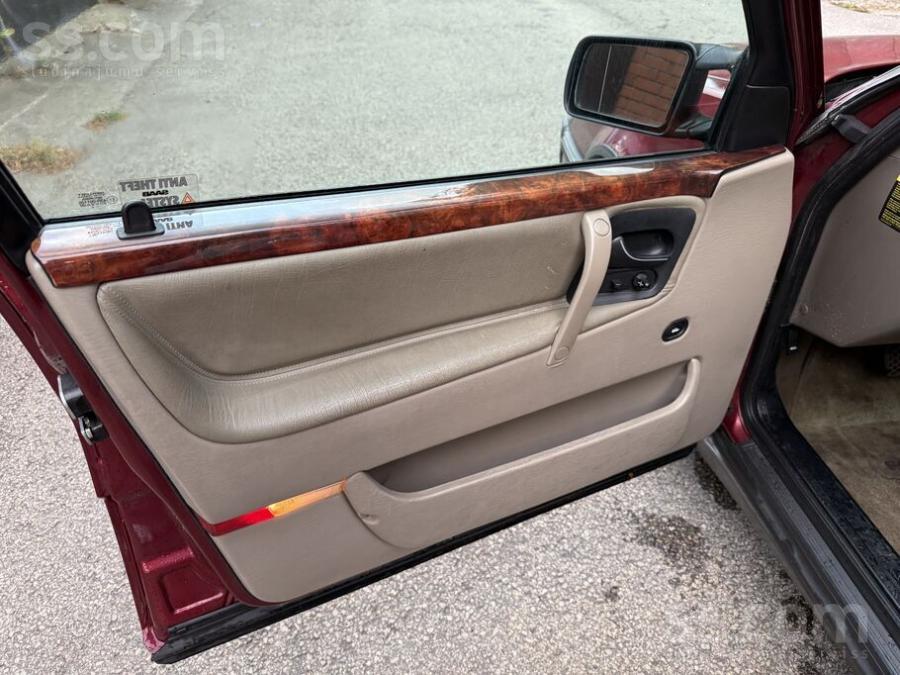 Red Saab 9000 1995 in Riga, with an engine capacity of 3.00 L and mileage of 212 thousand km for 2850 €, photo 18 on AUTOMOTO.COM.LV