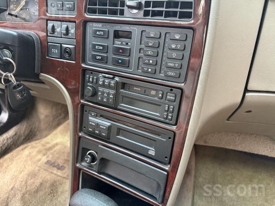 Red Saab 9000 1995 in Riga, with an engine capacity of 3.00 L and mileage of 212 thousand km for 2850 €, photo 21 on AUTOMOTO.COM.LV