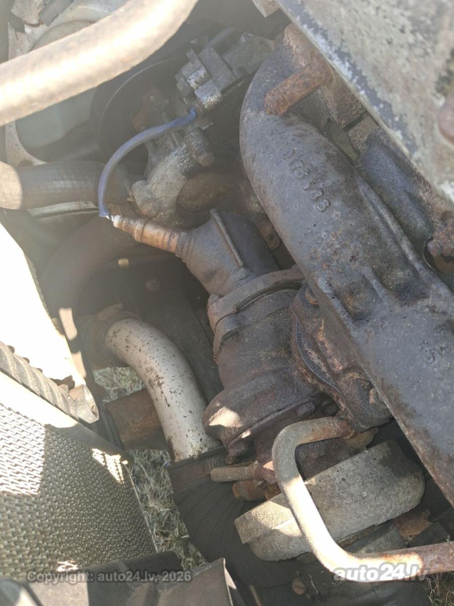 Balts Saab 9000 1995 Tallina, ar dzinēja tilpumu 2.00 L un nobraukumu 347 tūkst. km par 600 €, foto 3 vietnē AUTOMOTO.COM.LV