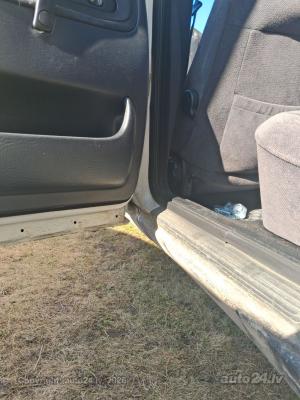 Balts Saab 9000 1995 Tallina, ar dzinēja tilpumu 2.00 L un nobraukumu 347 tūkst. km par 600 €, foto 15 vietnē AUTOMOTO.COM.LV
