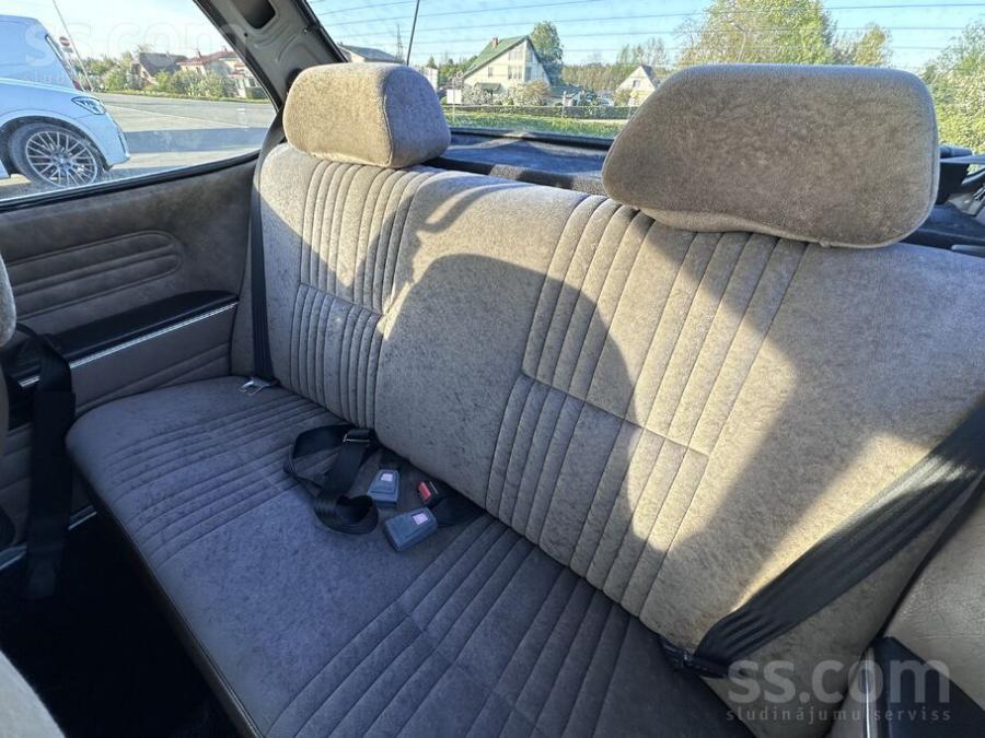 Grey Saab 99 1981 in Riga, with an engine capacity of 2.00 L and mileage of 200 thousand km for 3750 €, photo 10 on AUTOMOTO.COM.LV
