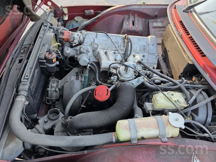 Sarkans Saab 99 1983 Rīga, ar dzinēja tilpumu 2.00 L un nobraukumu 205 tūkst. km par 1300 €, foto 15 vietnē AUTOMOTO.COM.LV