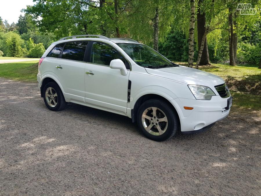 White Saturn Vue 2009 in Vilnius, with an engine capacity of 3.60 L and mileage of 278 thousand km for 2699 €, photo 1 on AUTOMOTO.COM.LV
