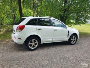 White Saturn Vue 2009 in Vilnius, with an engine capacity of 3.60 L and mileage of 278 thousand km for 2699 €, photo 4 on AUTOMOTO.COM.LV