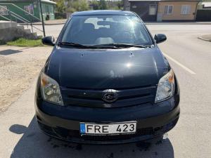 Black Scion xA 2005 in Kaunas, with an engine capacity of 1.50 L and mileage of 129 thousand km for 470 €, photo 4 on AUTOMOTO.COM.LV