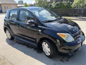 Black Scion xA 2005 in Kaunas, with an engine capacity of 1.50 L and mileage of 129 thousand km for 470 €, photo 5 on AUTOMOTO.COM.LV
