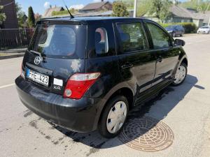 Black Scion xA 2005 in Kaunas, with an engine capacity of 1.50 L and mileage of 129 thousand km for 470 €, photo 7 on AUTOMOTO.COM.LV