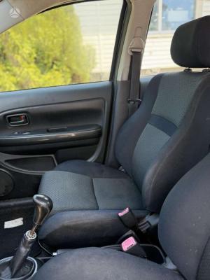 Black Scion xA 2005 in Kaunas, with an engine capacity of 1.50 L and mileage of 129 thousand km for 470 €, photo 19 on AUTOMOTO.COM.LV