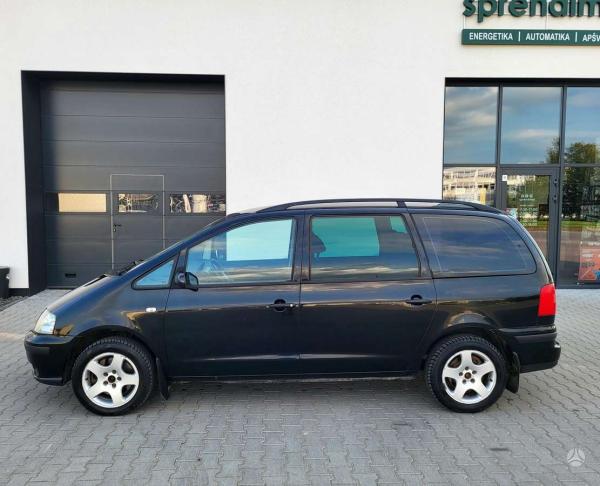 Melns SEAT Alhambra 2001 Šauļi, ar dzinēja tilpumu 2.80 L un nobraukumu 180 tūkst. km par 2750 €, foto 4 vietnē AUTOMOTO.COM.LV