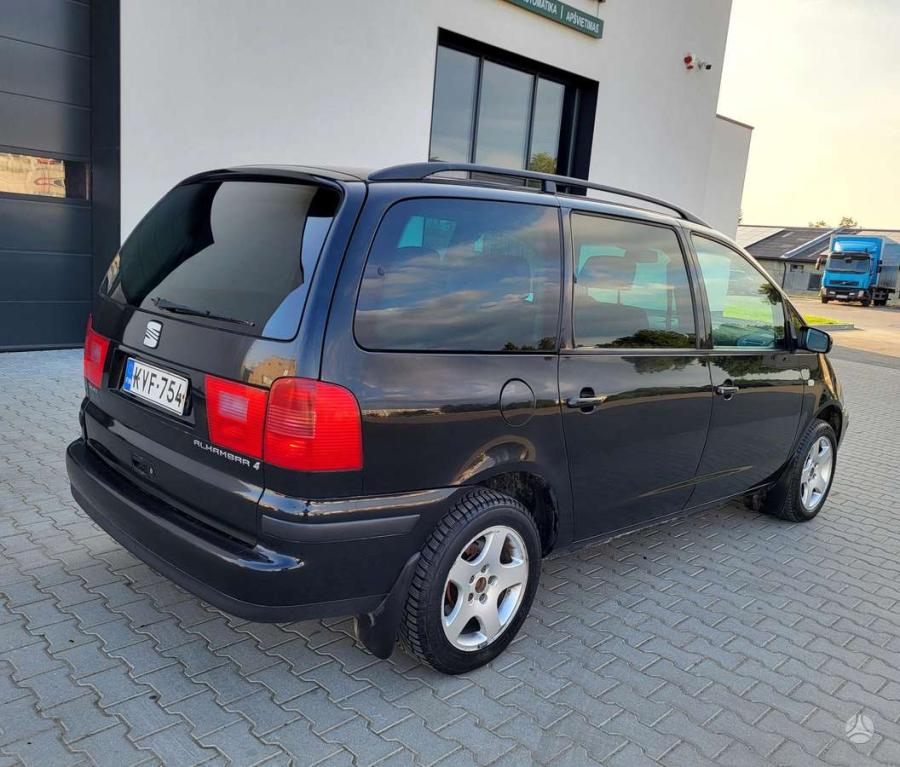 Melns SEAT Alhambra 2001 Šauļi, ar dzinēja tilpumu 2.80 L un nobraukumu 180 tūkst. km par 2750 €, foto 18 vietnē AUTOMOTO.COM.LV