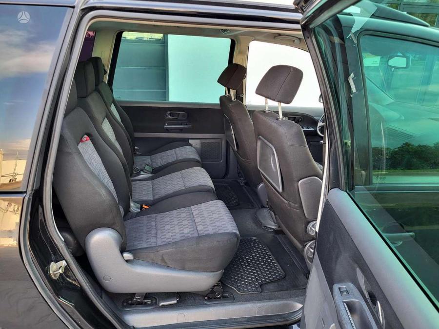 Melns SEAT Alhambra 2001 Šauļi, ar dzinēja tilpumu 2.80 L un nobraukumu 180 tūkst. km par 2750 €, foto 23 vietnē AUTOMOTO.COM.LV