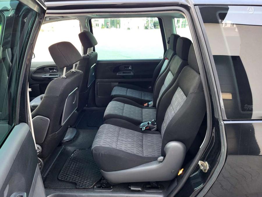 Melns SEAT Alhambra 2001 Šauļi, ar dzinēja tilpumu 2.80 L un nobraukumu 180 tūkst. km par 2750 €, foto 33 vietnē AUTOMOTO.COM.LV