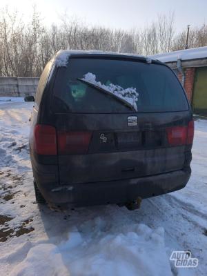 Black SEAT Alhambra 2002 in Kaunas, with an engine capacity of 1.90 L and mileage of 356 thousand km for 999 €, photo 3 on AUTOMOTO.COM.LV