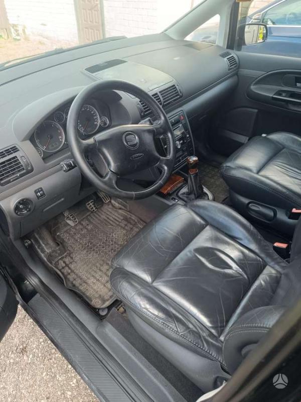 Melns SEAT Alhambra 2002 Kauņa, ar dzinēja tilpumu 1.90 L un nobraukumu 349 tūkst. km par 2500 €, foto 8 vietnē AUTOMOTO.COM.LV
