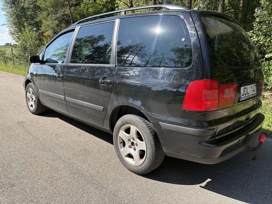 Melns SEAT Alhambra 2002 Viļņa, ar dzinēja tilpumu 2.00 L un nobraukumu 260 tūkst. km par 1650 €, foto 7 vietnē AUTOMOTO.COM.LV