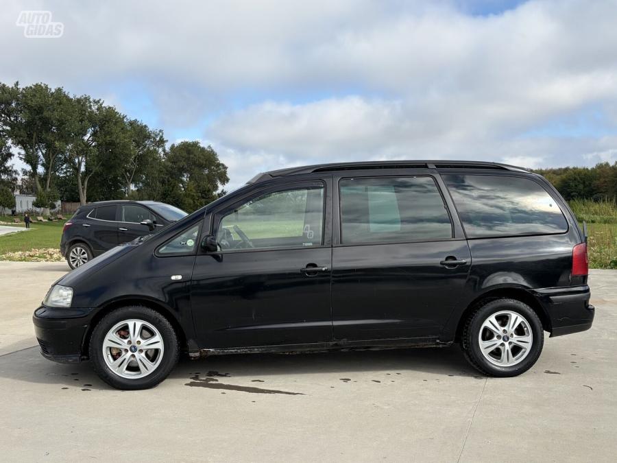 Black SEAT Alhambra 2002 in Jonava, with an engine capacity of 1.90 L and mileage of 395 thousand km for 900 €, photo 5 on AUTOMOTO.COM.LV