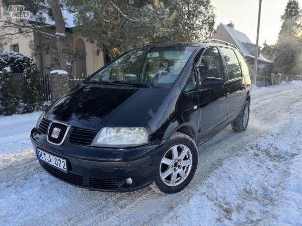 Black SEAT Alhambra 2004 in Kaunas, with an engine capacity of 2.00 L and mileage of 309 thousand km for 1250 €, photo 1 on AUTOMOTO.COM.LV