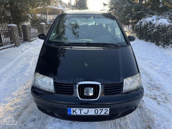 Black SEAT Alhambra 2004 in Kaunas, with an engine capacity of 2.00 L and mileage of 309 thousand km for 1250 €, photo 3 on AUTOMOTO.COM.LV