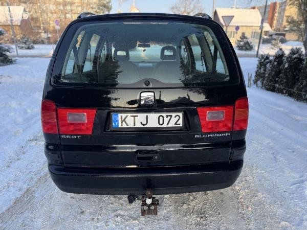 Black SEAT Alhambra 2004 in Kaunas, with an engine capacity of 2.00 L and mileage of 309 thousand km for 1250 €, photo 9 on AUTOMOTO.COM.LV