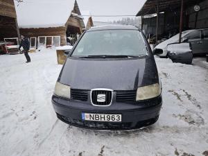 Black SEAT Alhambra 2005 in Kaunas, with an engine capacity of 1.90 L and mileage of 340 thousand km for 900 €, photo 3 on AUTOMOTO.COM.LV