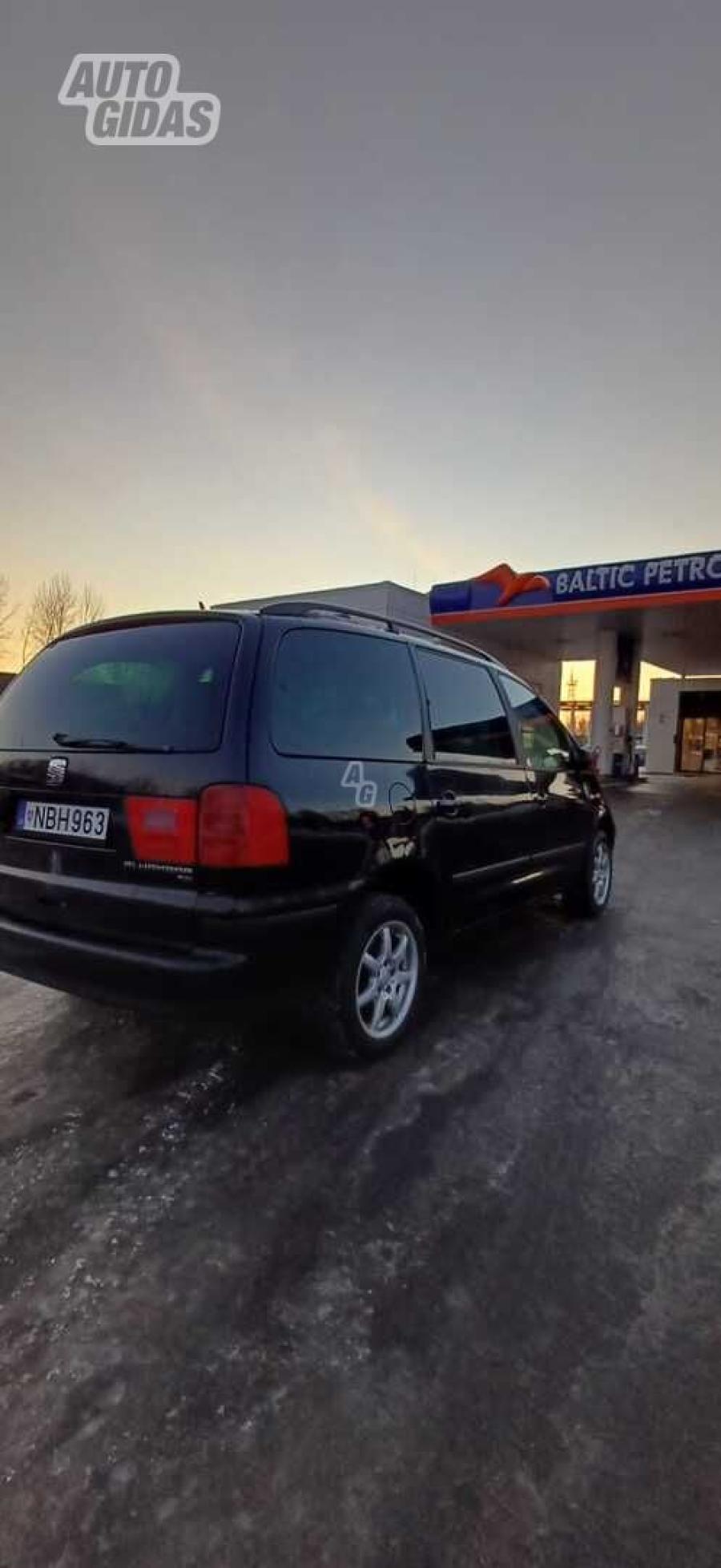 Black SEAT Alhambra 2005 in Kaunas, with an engine capacity of 1.90 L and mileage of 378 thousand km for 1650 €, photo 14 on AUTOMOTO.COM.LV