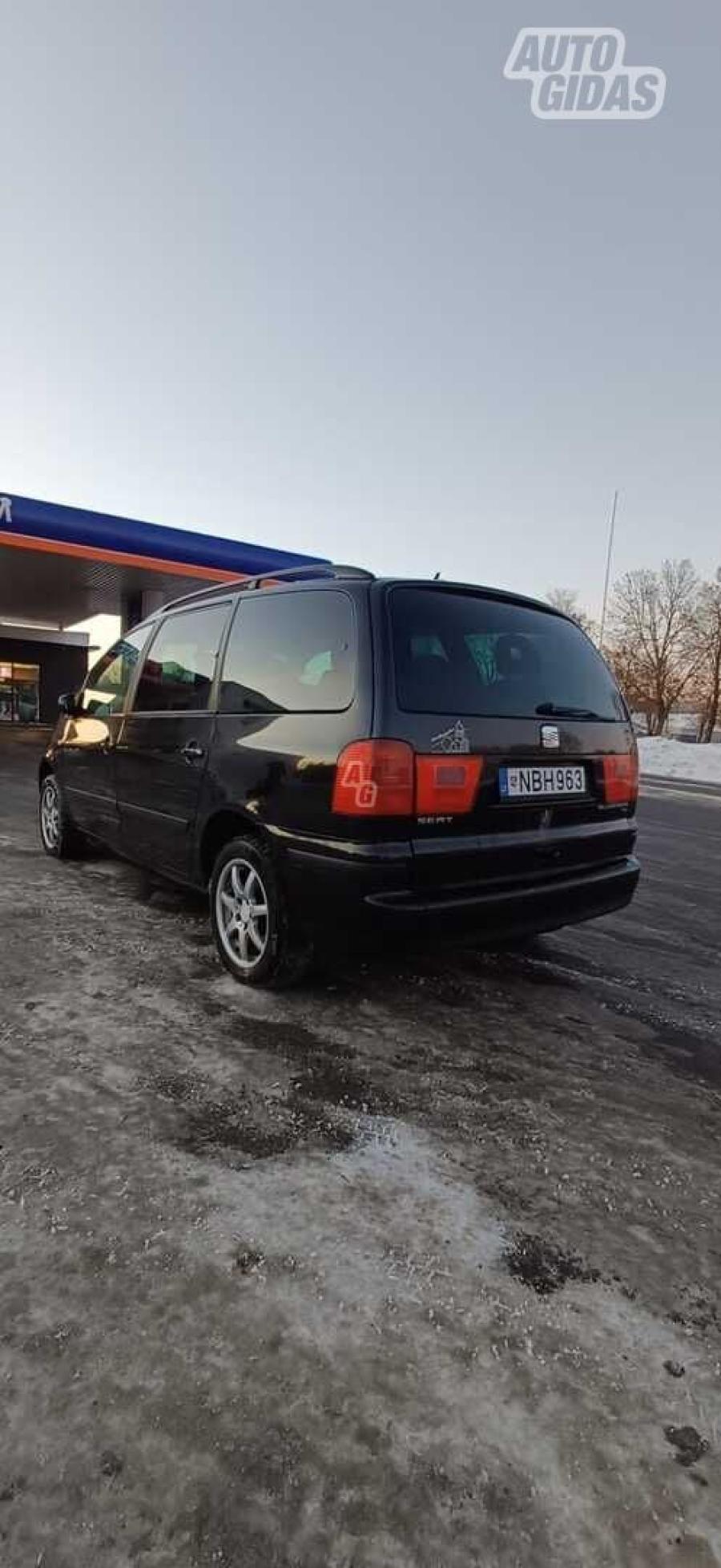 Black SEAT Alhambra 2005 in Kaunas, with an engine capacity of 1.90 L and mileage of 378 thousand km for 1650 €, photo 15 on AUTOMOTO.COM.LV