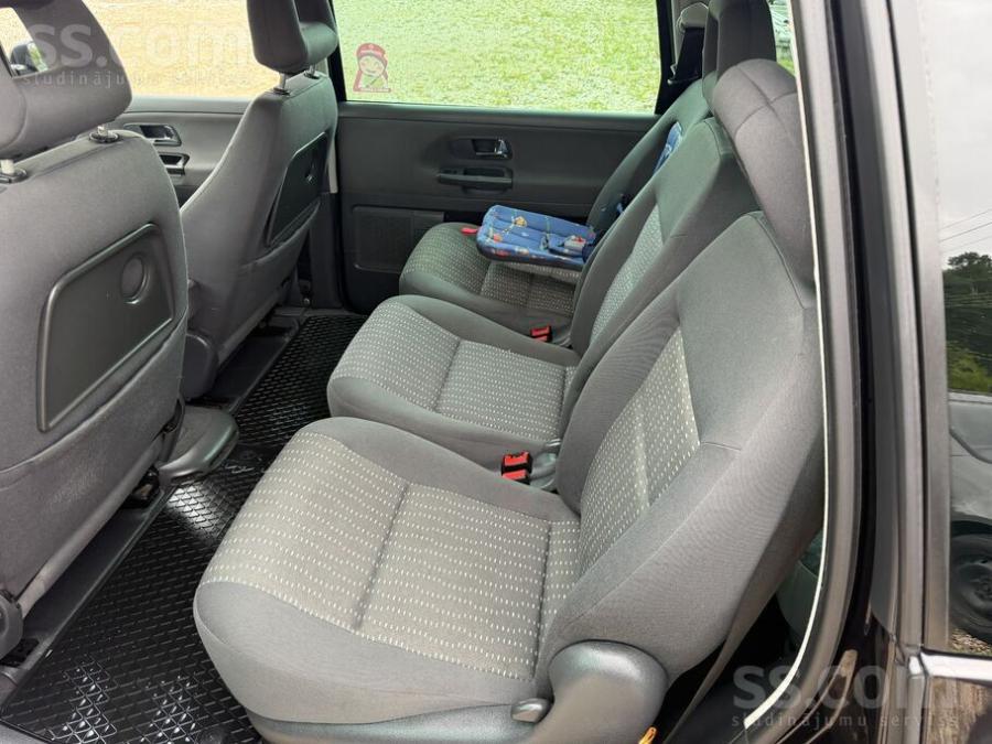 Melns SEAT Alhambra 2005 Rēzekne, ar dzinēja tilpumu 1.90 L un nobraukumu 0 tūkst. km par 3750 €, foto 13 vietnē AUTOMOTO.COM.LV