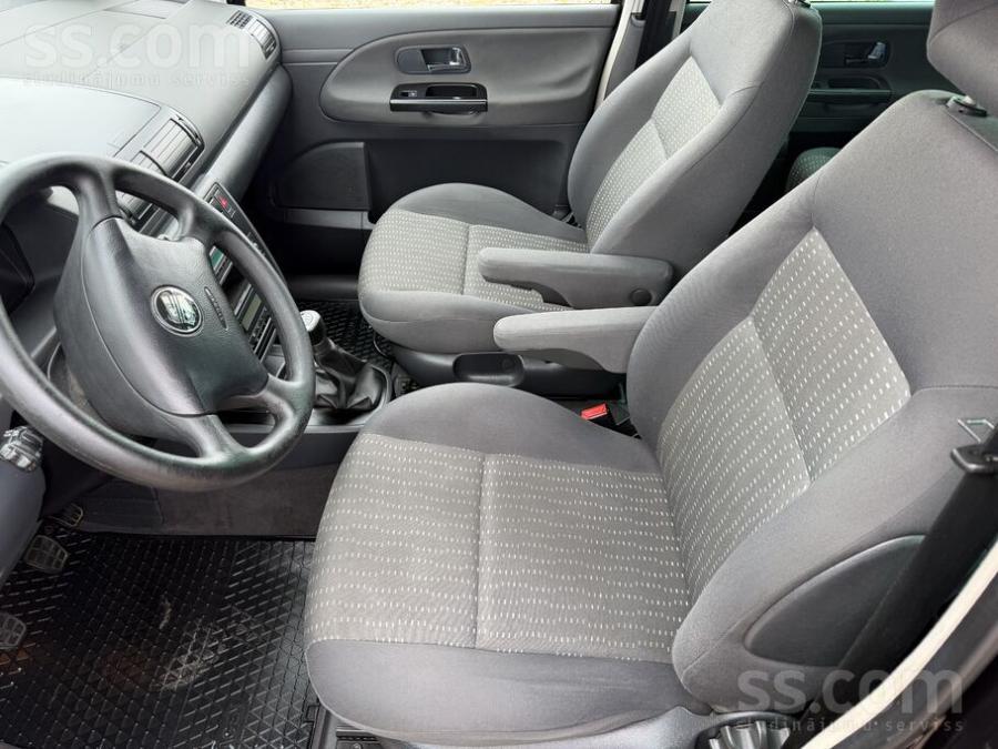Melns SEAT Alhambra 2005 Rēzekne, ar dzinēja tilpumu 1.90 L un nobraukumu 0 tūkst. km par 3750 €, foto 16 vietnē AUTOMOTO.COM.LV