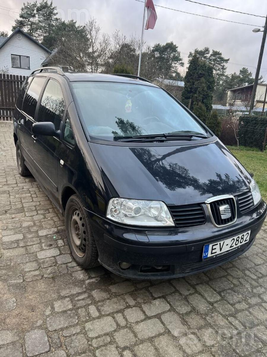 Black SEAT Alhambra 2006 in Riga, with an engine capacity of 2.00 L and mileage of 330 thousand km for 1800 €, photo 1 on AUTOMOTO.COM.LV