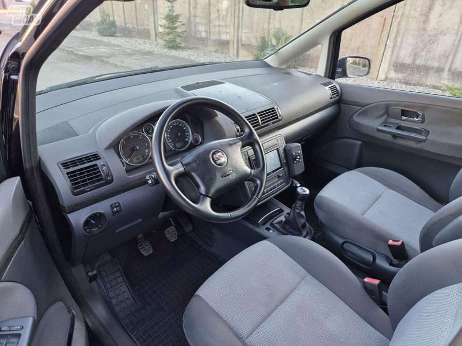 Melns SEAT Alhambra 2006 Mažeikiai, ar dzinēja tilpumu 2.00 L un nobraukumu 281 tūkst. km par 3650 €, foto 8 vietnē AUTOMOTO.COM.LV