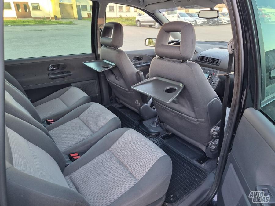 Melns SEAT Alhambra 2006 Mažeikiai, ar dzinēja tilpumu 2.00 L un nobraukumu 281 tūkst. km par 3650 €, foto 11 vietnē AUTOMOTO.COM.LV