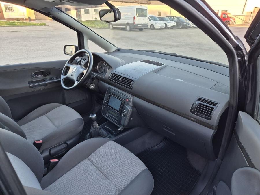 Melns SEAT Alhambra 2006 Mažeikiai, ar dzinēja tilpumu 2.00 L un nobraukumu 281 tūkst. km par 3650 €, foto 12 vietnē AUTOMOTO.COM.LV