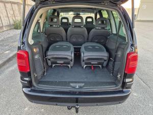 Black SEAT Alhambra 2006 in Mazeikiai, with an engine capacity of 2.00 L and mileage of 281 thousand km for 3650 €, photo 14 on AUTOMOTO.COM.LV