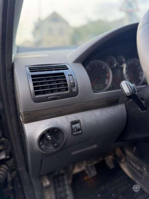 Melns SEAT Alhambra 2006 Kauņa, ar dzinēja tilpumu 1.90 L un nobraukumu 327 tūkst. km par 3250 €, foto 24 vietnē AUTOMOTO.COM.LV