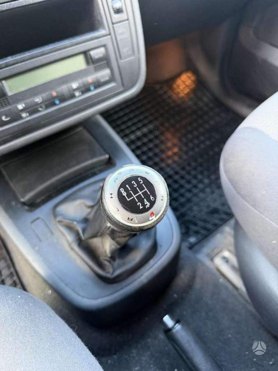 Melns SEAT Alhambra 2006 Kauņa, ar dzinēja tilpumu 1.90 L un nobraukumu 327 tūkst. km par 3250 €, foto 27 vietnē AUTOMOTO.COM.LV