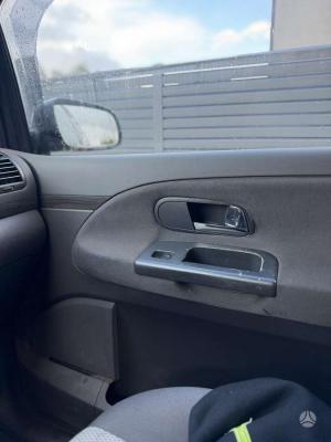 Melns SEAT Alhambra 2006 Kauņa, ar dzinēja tilpumu 1.90 L un nobraukumu 327 tūkst. km par 3250 €, foto 29 vietnē AUTOMOTO.COM.LV