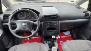 Melns SEAT Alhambra 2006 Daugavpils, ar dzinēja tilpumu 2.00 L un nobraukumu 339 tūkst. km par 2350 €, foto 10 vietnē AUTOMOTO.COM.LV