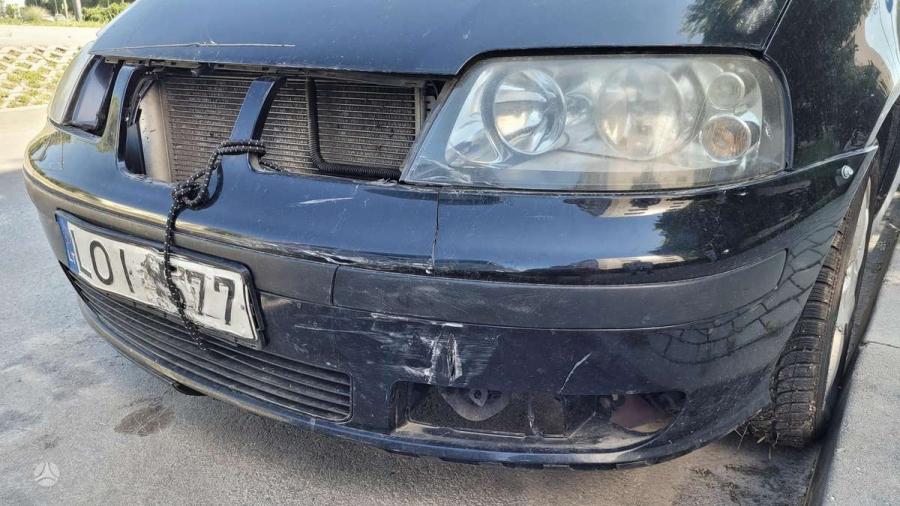 Melns SEAT Alhambra 2006 Kauņa, ar dzinēja tilpumu 1.97 L un nobraukumu 287 tūkst. km par 1500 €, foto 13 vietnē AUTOMOTO.COM.LV