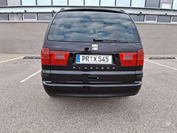 Black SEAT Alhambra 2007 in Kedainiai, with an engine capacity of 1.97 L and mileage of 321 thousand km for 3600 €, photo 9 on AUTOMOTO.COM.LV