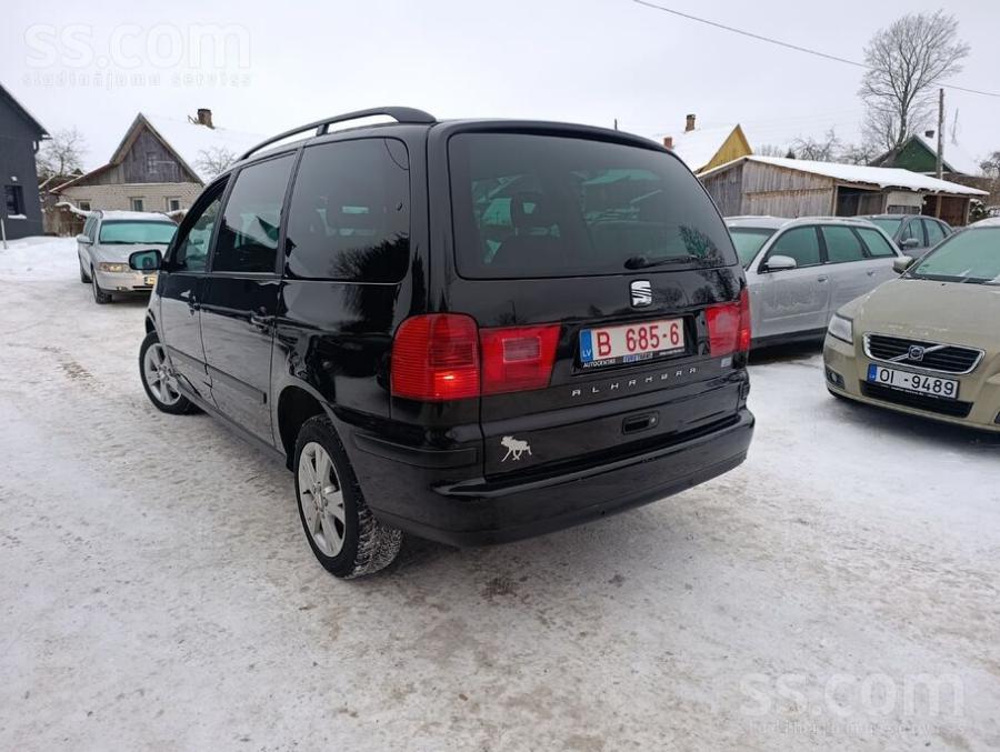 Melns SEAT Alhambra 2008 Rēzekne, ar dzinēja tilpumu 2.00 L un nobraukumu 254 tūkst. km par 3850 €, foto 5 vietnē AUTOMOTO.COM.LV