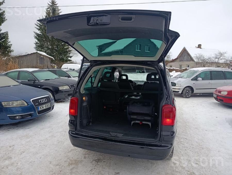 Melns SEAT Alhambra 2008 Rēzekne, ar dzinēja tilpumu 2.00 L un nobraukumu 254 tūkst. km par 3850 €, foto 14 vietnē AUTOMOTO.COM.LV